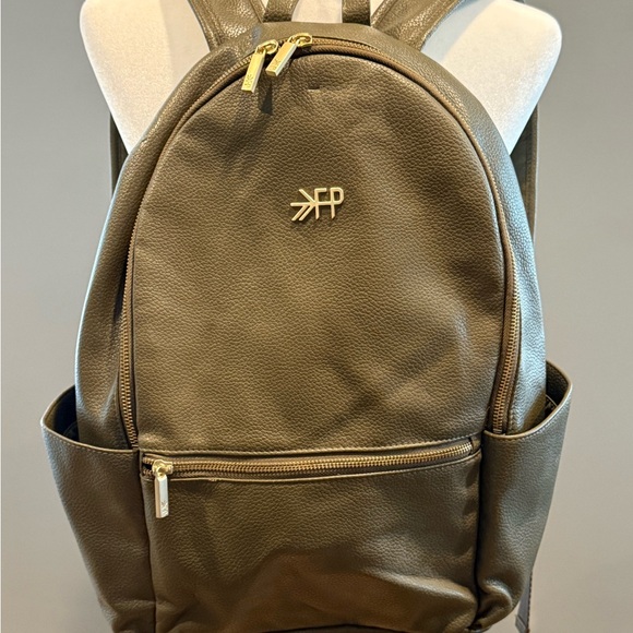 Freshly Picked | Bags | Gently Worn Freshly Picked Olive Classic City ...